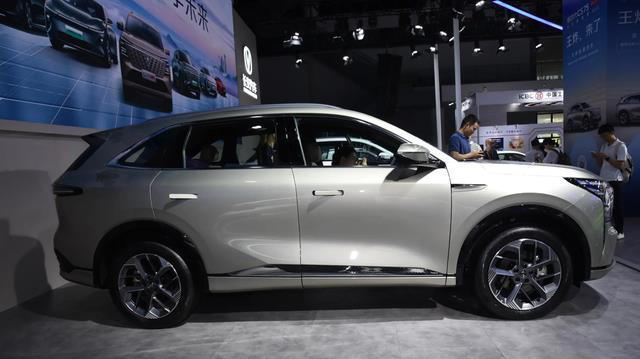 入门款拉低到11.39万打价格战，四代CS75PLUS，2.8米轴距不客气