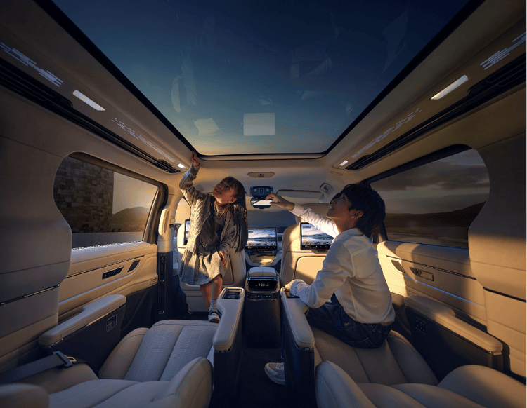 吉利银河翼真L380上市，30万级纯电MPV新标杆，张智霖成首位明星车主！