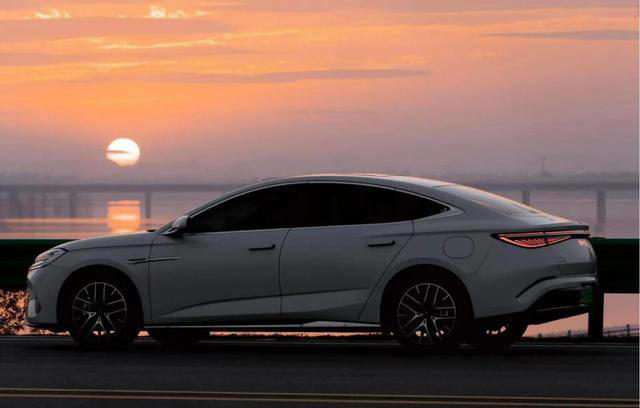 混动新纪元：领克07EM-P、海豹07DM-i、深蓝SL03，谁是技术领航者？