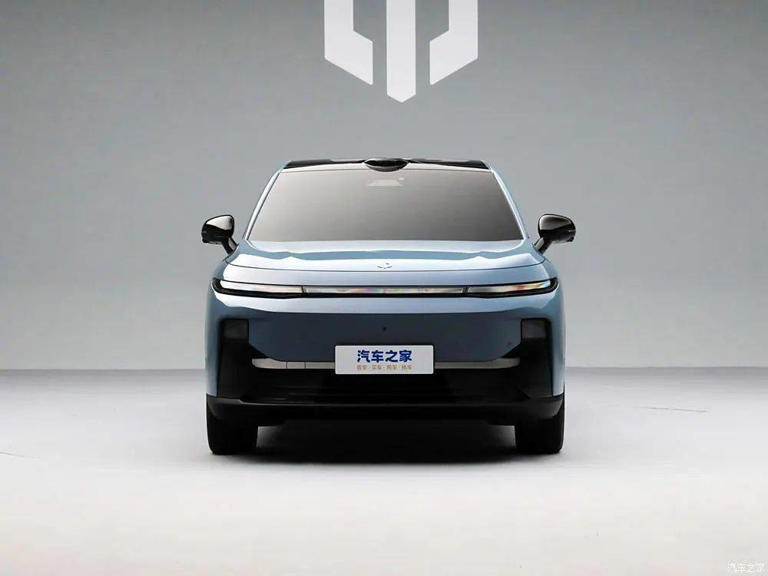 零跑B10预售开启，激光雷达智驾+8295芯片，能否成为紧凑SUV新爆款？