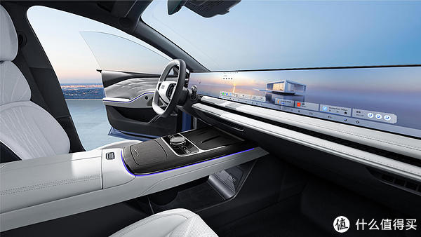 吊打BYD汉？14.98万起售，2025款吉利银河 E8 全系标配高阶智驾
