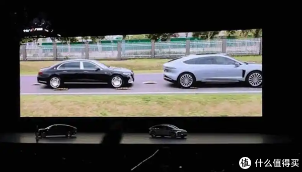 都能吊打迈巴赫，那么蔚来ET9 PK 尊界S800，谁更胜一筹?