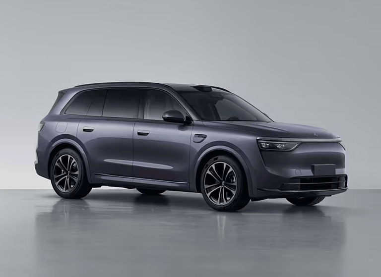 问界M8四月来袭！超长轴距3105mm，1.5T增程动力能否引领新能源新风潮？