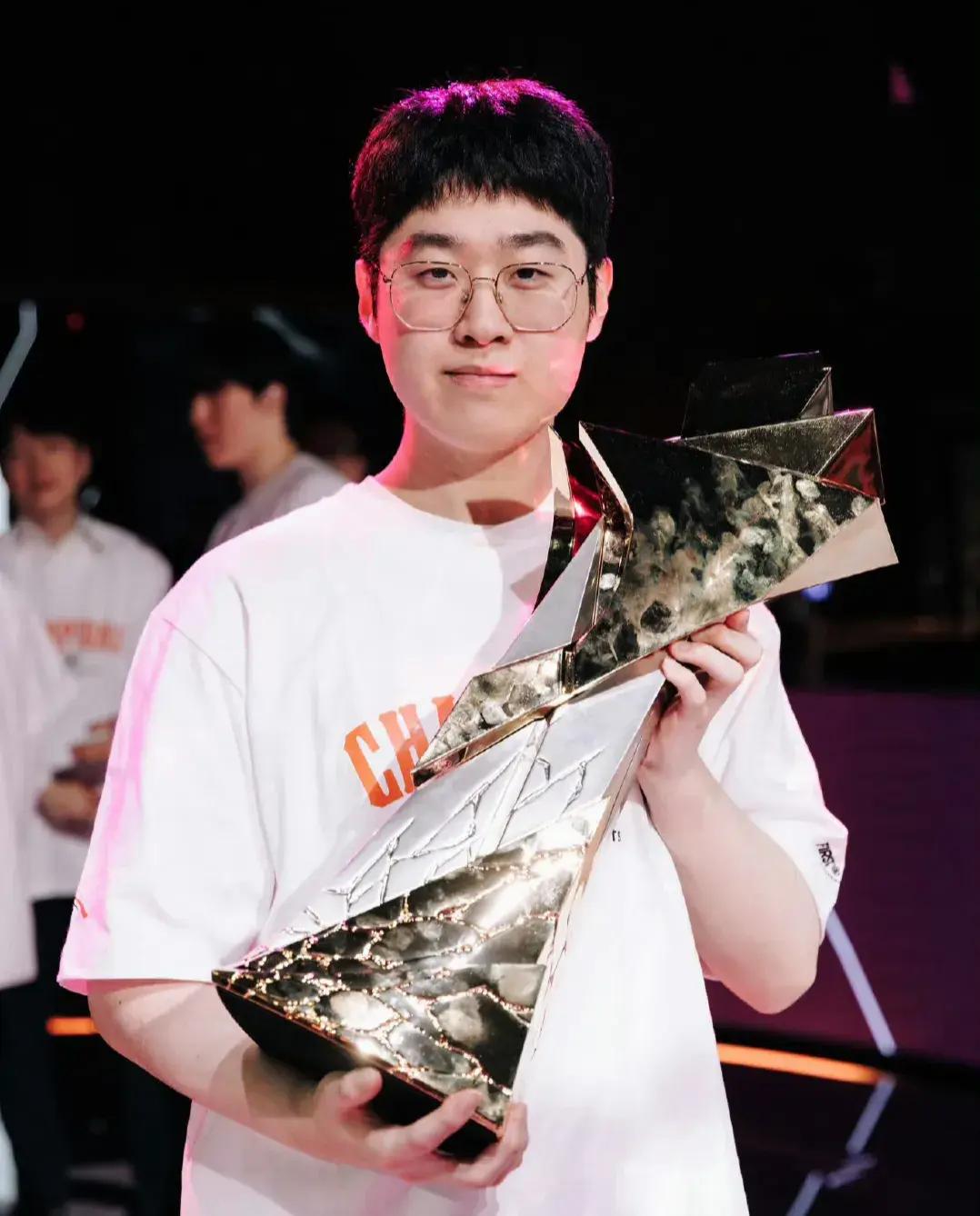 Zeus直言永远无法超越Faker！真要成为第二个Faker？LPL太难了