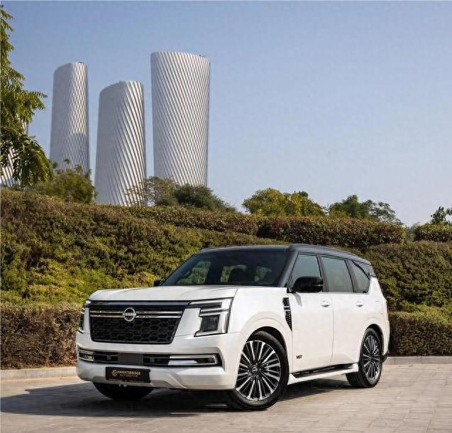 日产“大揽胜”！3.5T+9AT全新途乐登场，后排“自带”2.1米大床