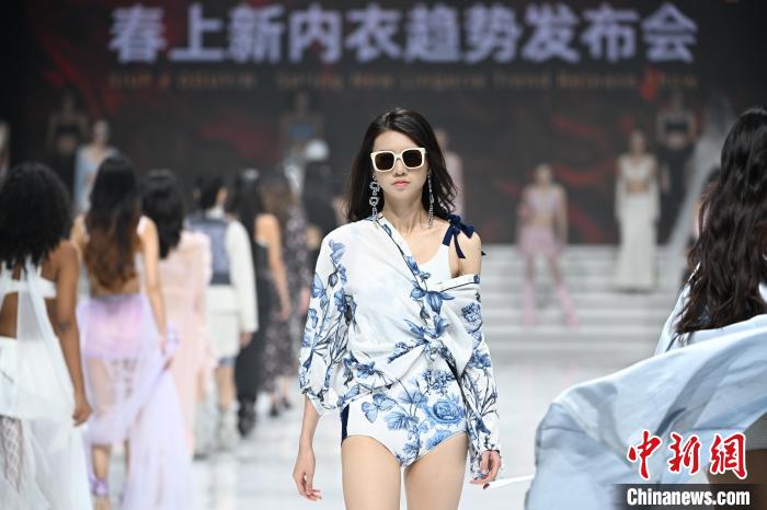 第20届SIUF中国国际品牌内衣展开幕 勾勒时尚画卷