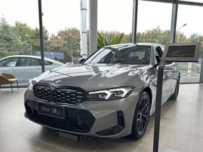 宝马3系超值来袭！19万起享2.0T+8AT，奥迪A4L还香吗？