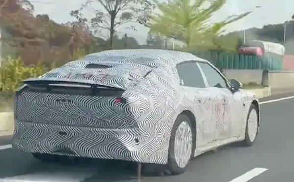 小鹏E29最新路试谍照曝光：溜背车身+电动尾翼神似奥迪A7