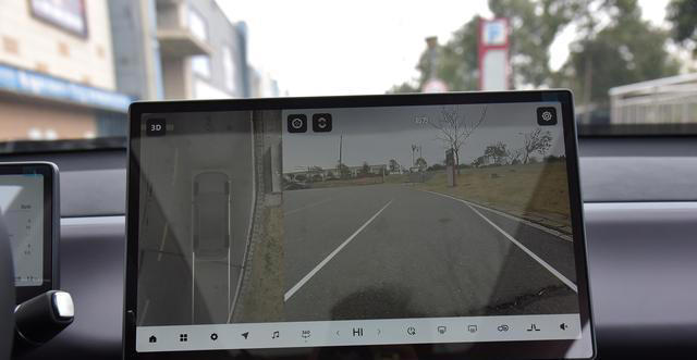 标配8295芯片+15喇叭音响，零跑C10销量破万，智能配置成亮点