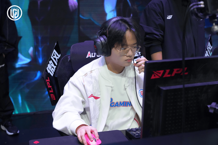 即将对阵iG，LGD发布赛前返图：迎万难，赢万难