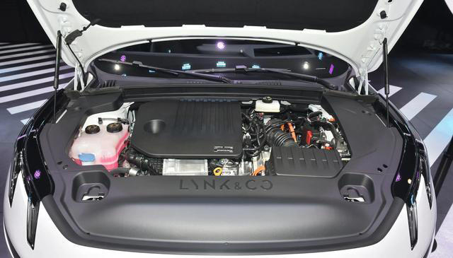 领克07EM-P对比海豹06 DM，都是中型插电混动车，哪款车更适合家用