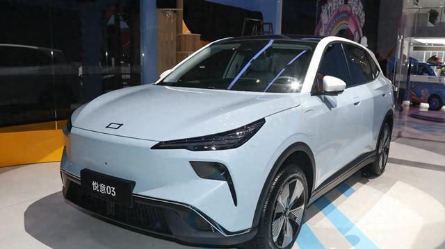 2750mm轴距SUV，纯电续航挺能打，奔腾悦意03预售十万内有诚意