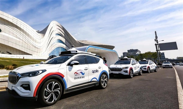 百度Apollo向武汉大学捐赠8辆自动驾驶车辆：供师生教学科研