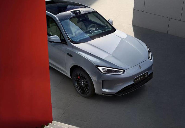 25万级增程SUV家用怎么选？问界M5 Ultra与理想L6大比拼