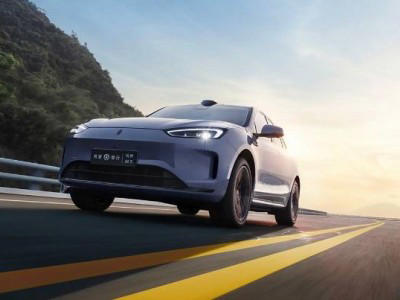 25万级增程SUV家用怎么选？问界M5 Ultra与理想L6大比拼