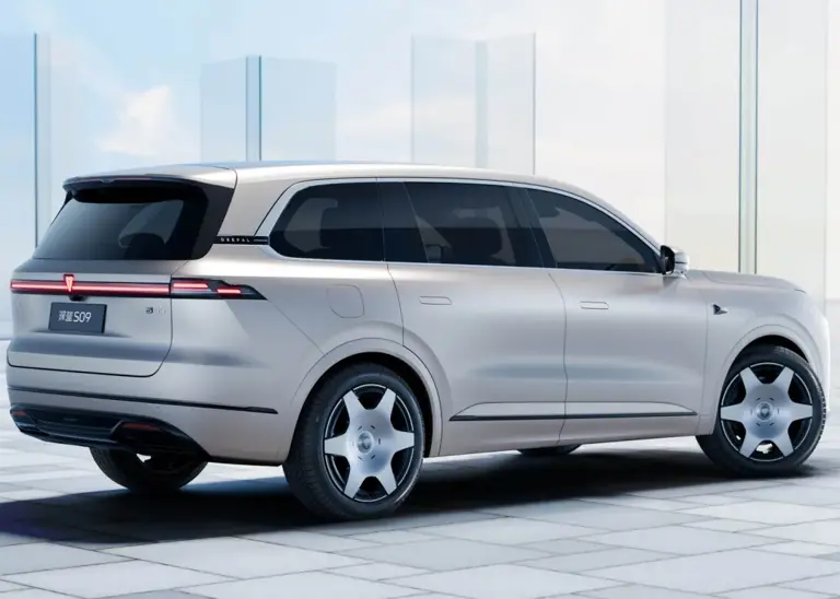 深蓝S09售价曝光：30-35万元，尺寸与理想L9接近