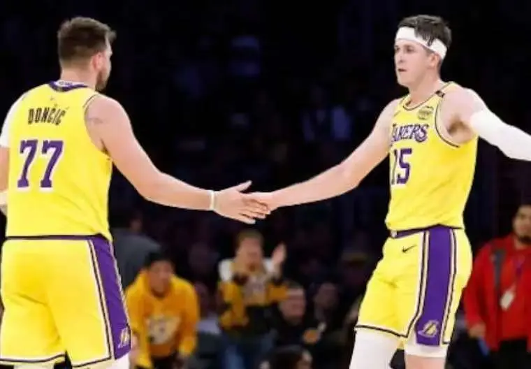 3连胜重返西部第三！除东契奇小里外，湖人“拼命四郎”同样关键