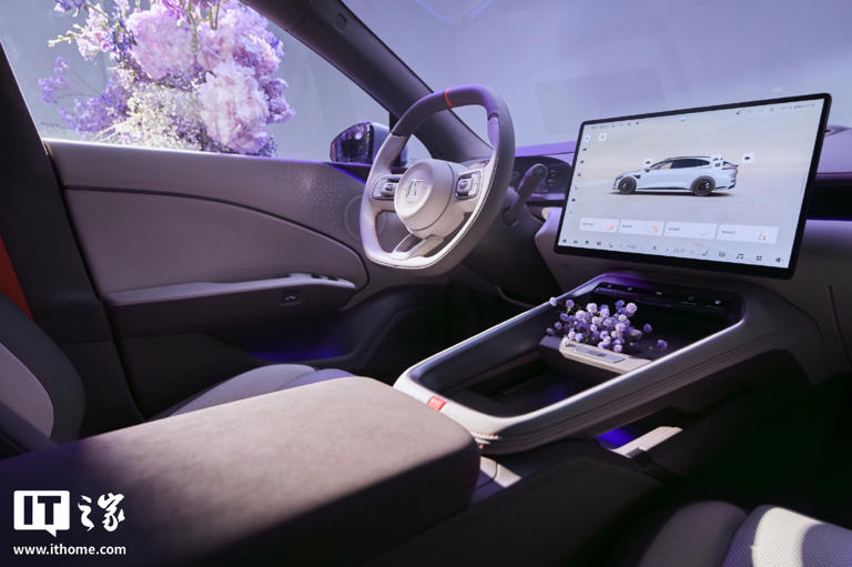 极氪 007 GT 纯电猎装展车到店，4 月 15 日上市