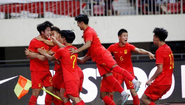 今晚！国足U22对阵乌兹别克！伊木兰蒯纪闻入选 U20共8人跳级入选