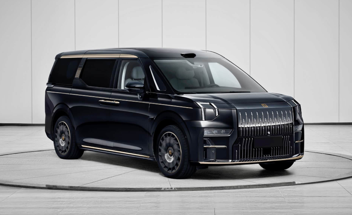 极氪009光辉黑金版将于上海车展首发！轴距为3205mm