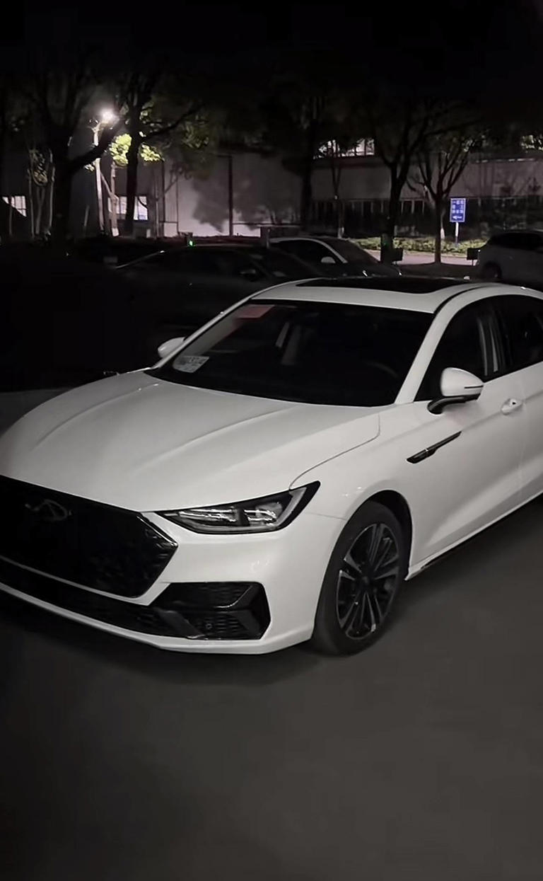 艾瑞泽8 PRO 2.0T版曝光，酷似奥迪A7L，254马力配猎鹰智驾，定价几何？