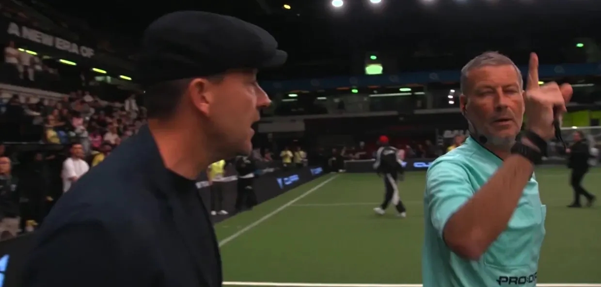 脾气还是那么爆！英媒：特里在BallerLeague与克拉滕伯格激烈争吵