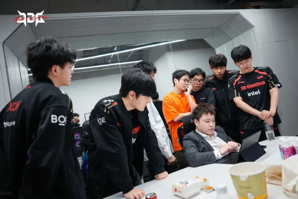 JDG迎战BLG！Xun离队后首次直面老东家！