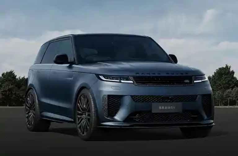 2025款路虎揽胜运动版SV上市！搭载4.4T V8双涡轮增压发动机