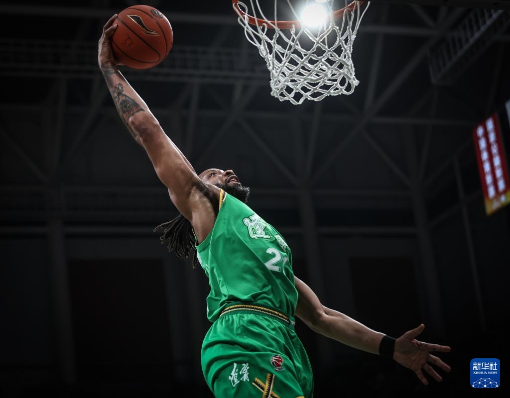 CBA季后赛：辽宁本钢胜新疆伊力特