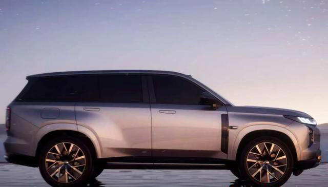 家庭“神车”来袭，定位中大型SUV，续航1200km，配2.0T+爱信8AT