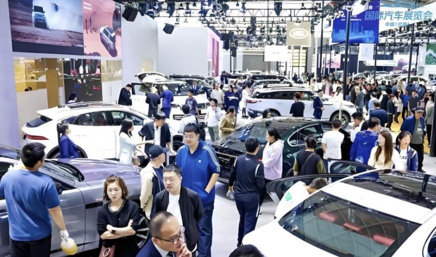 三大品牌在一天内同时行动，宣告价格战卷土重来！