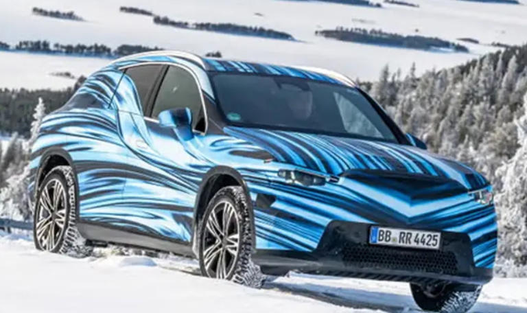 全新奔驰GLC纯电版来袭，BBA中型SUV市场竞争升级