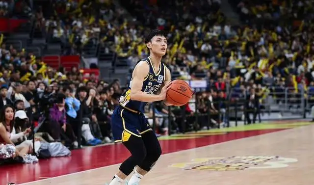 泪目！徐杰入选最佳一阵+MVP投票高居第二：杜指导是我一辈子的恩人