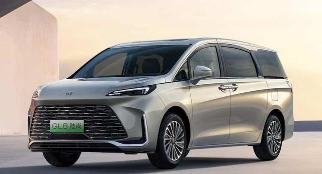 别克GL8陆尚内饰官图发布，定价30万级，1.5T插混中大型MPV