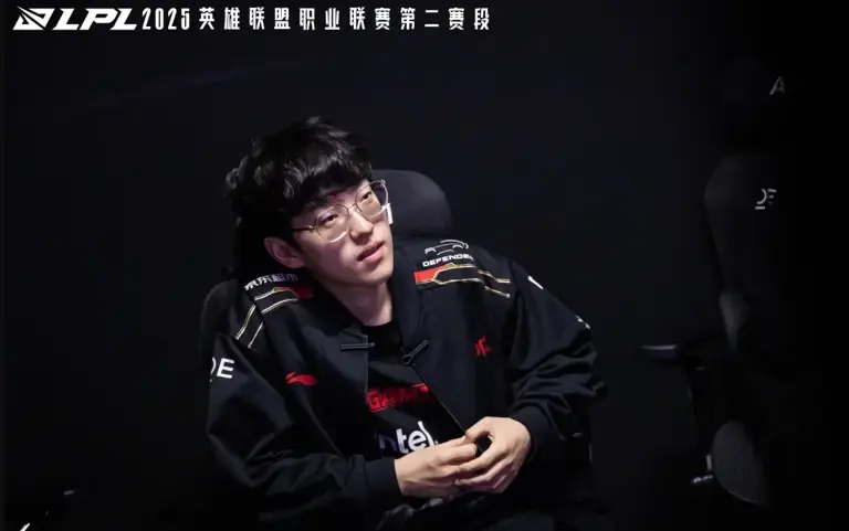 Bin交手TheShy！BLG大战iG，全神班能否保持不败？