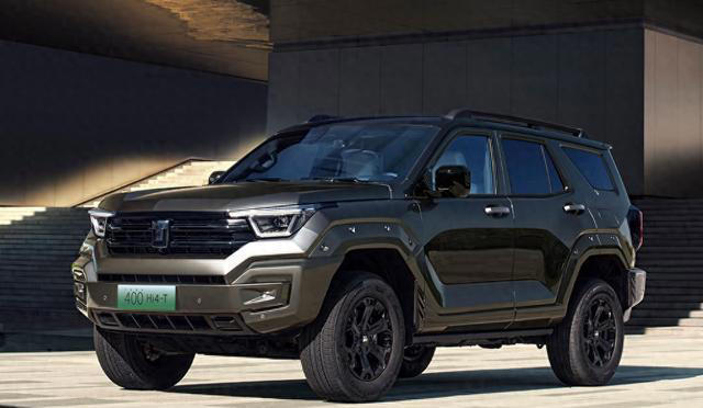 坦克400Hi4-T机能设计尽显机甲魅力