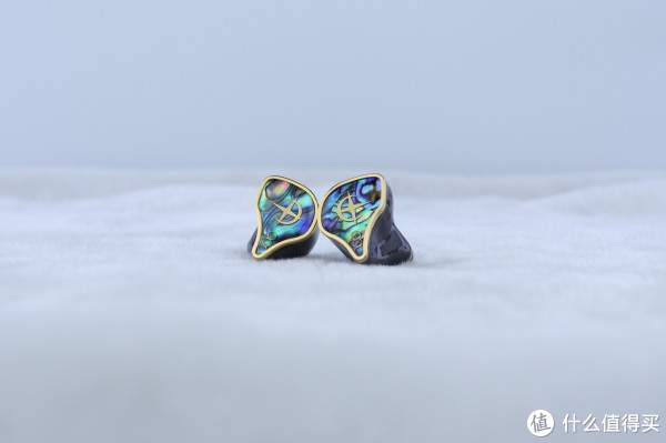 声场广阔如天地山海，来自qdc皇帝Emperor的15单元旗舰耳机体验