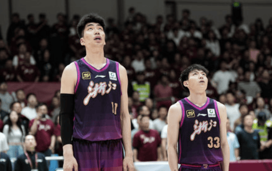 CBA季后赛G2：浙江半场50-39领先青岛，浙江次节28-11