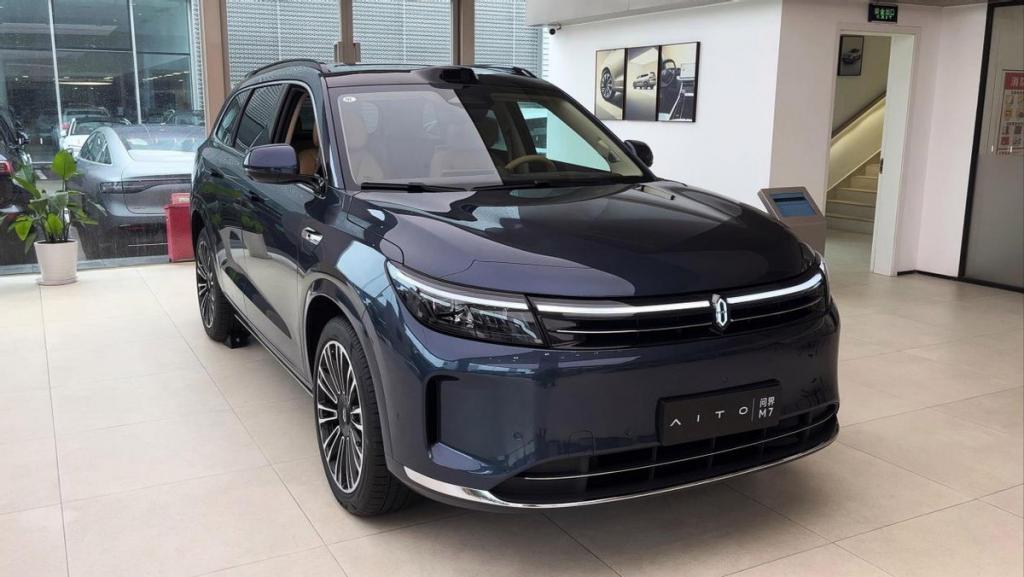 被智界R7和享界S9分流，问界M7风光不再？