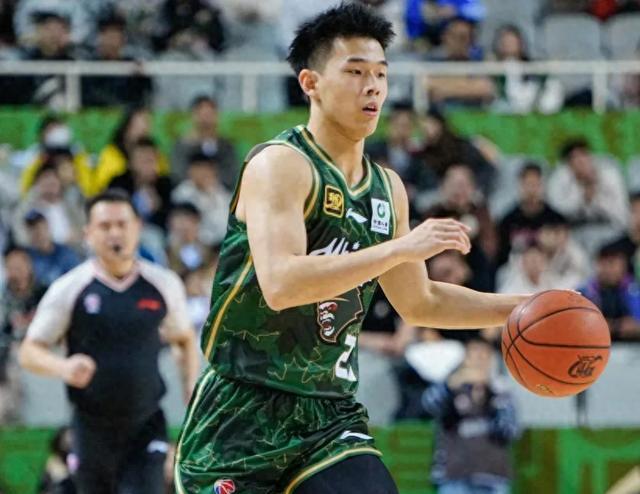 4月8日晚间中央五套转播表：CCTV5 CCTV5+节目单，附上CBA赛程表