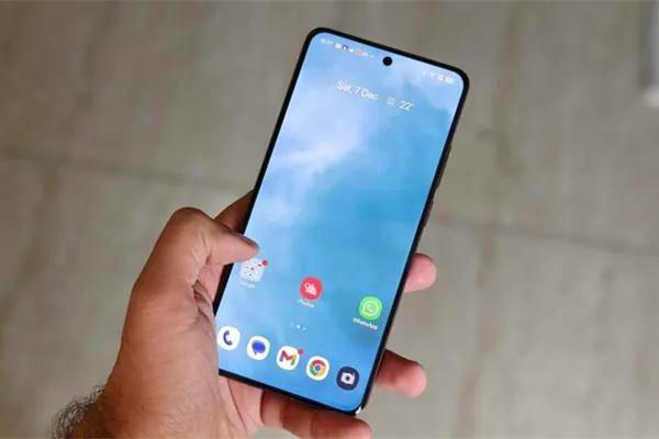 真我GT8 Pro重磅回归：2K直屏+骁龙8 Elite 2，性能再升级？