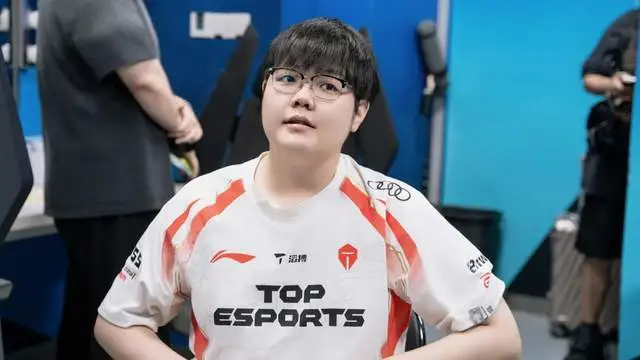 LPL年度最惨俱乐部诞生！新赛季11连败0胜，再输一场原地解散