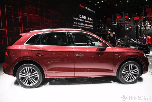 2025 上海车展：国产全新奥迪 Q5L，豪华中型 SUV 的新变革