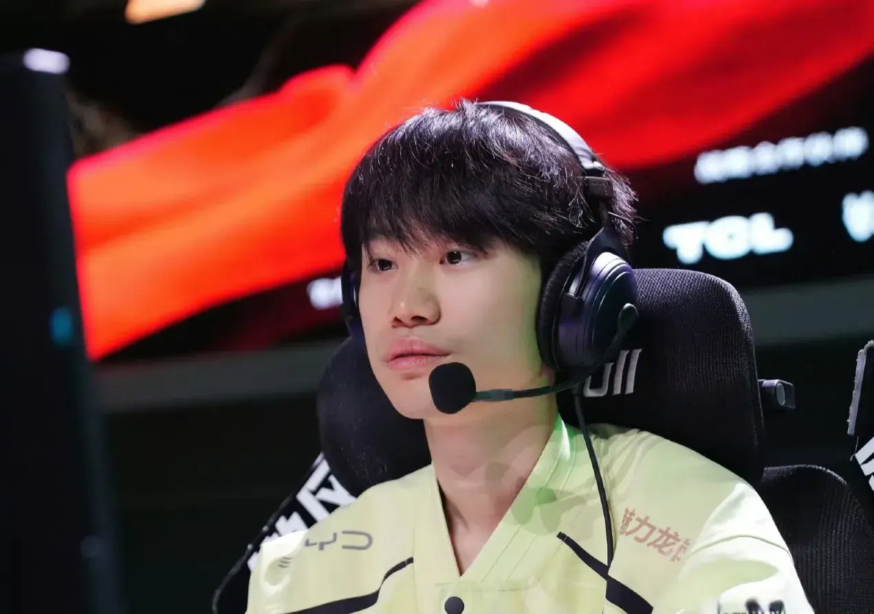 “Tian死亡凝视Doinb”火了！金玉良缘再聚首！朱开暴力开团Doinb