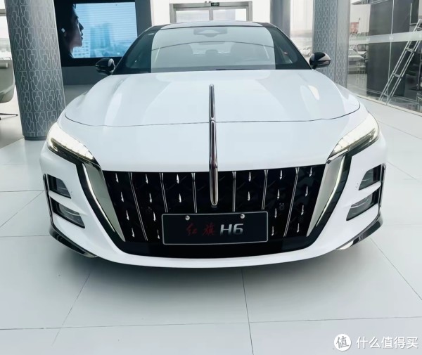 红旗H6动力强劲，空间宽敞