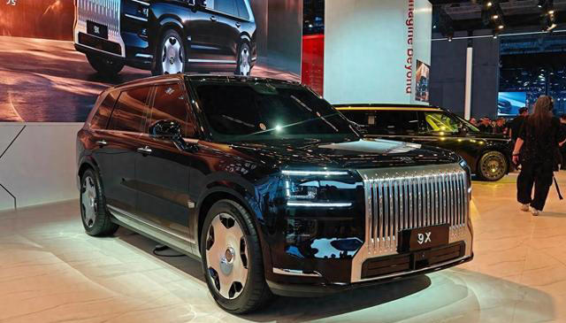 极氪9X上海车展首发！900V高压平台，设计稳重大气，杭州湾库里南