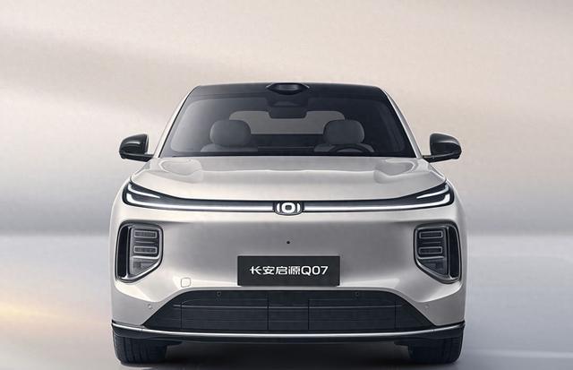 长安启源Q07：价格对标比亚迪宋PLUS DM-i，整车大一圈