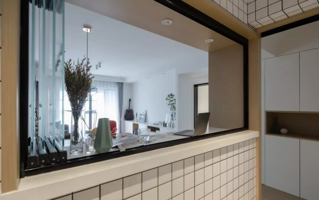 90后男生自装得75㎡小家在小区火了，邻居：这破户型还能这样改？