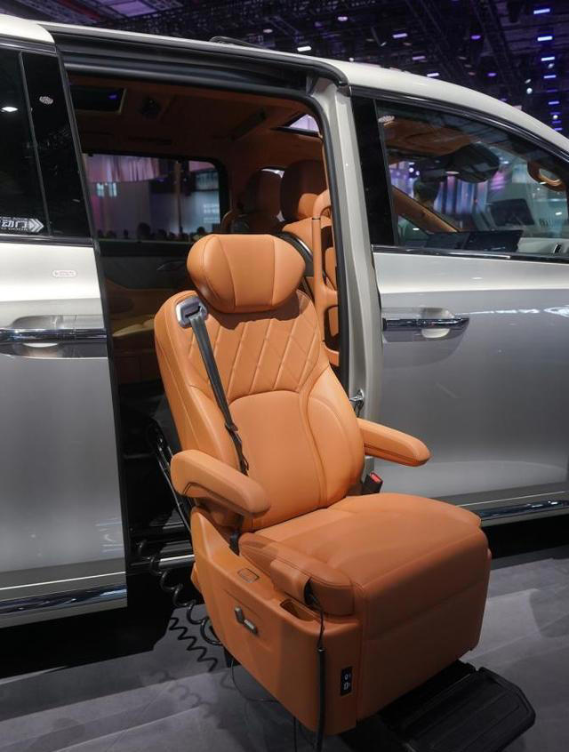 超8000订单！魏牌全新高山预售火热，再定义豪华MPV