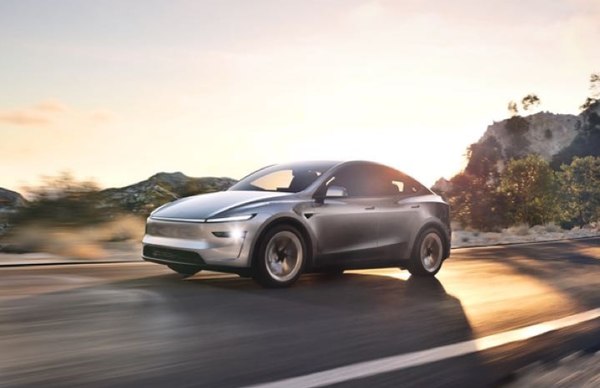 特斯拉Model Y被曝将推全新车型！内部代号为“E80”